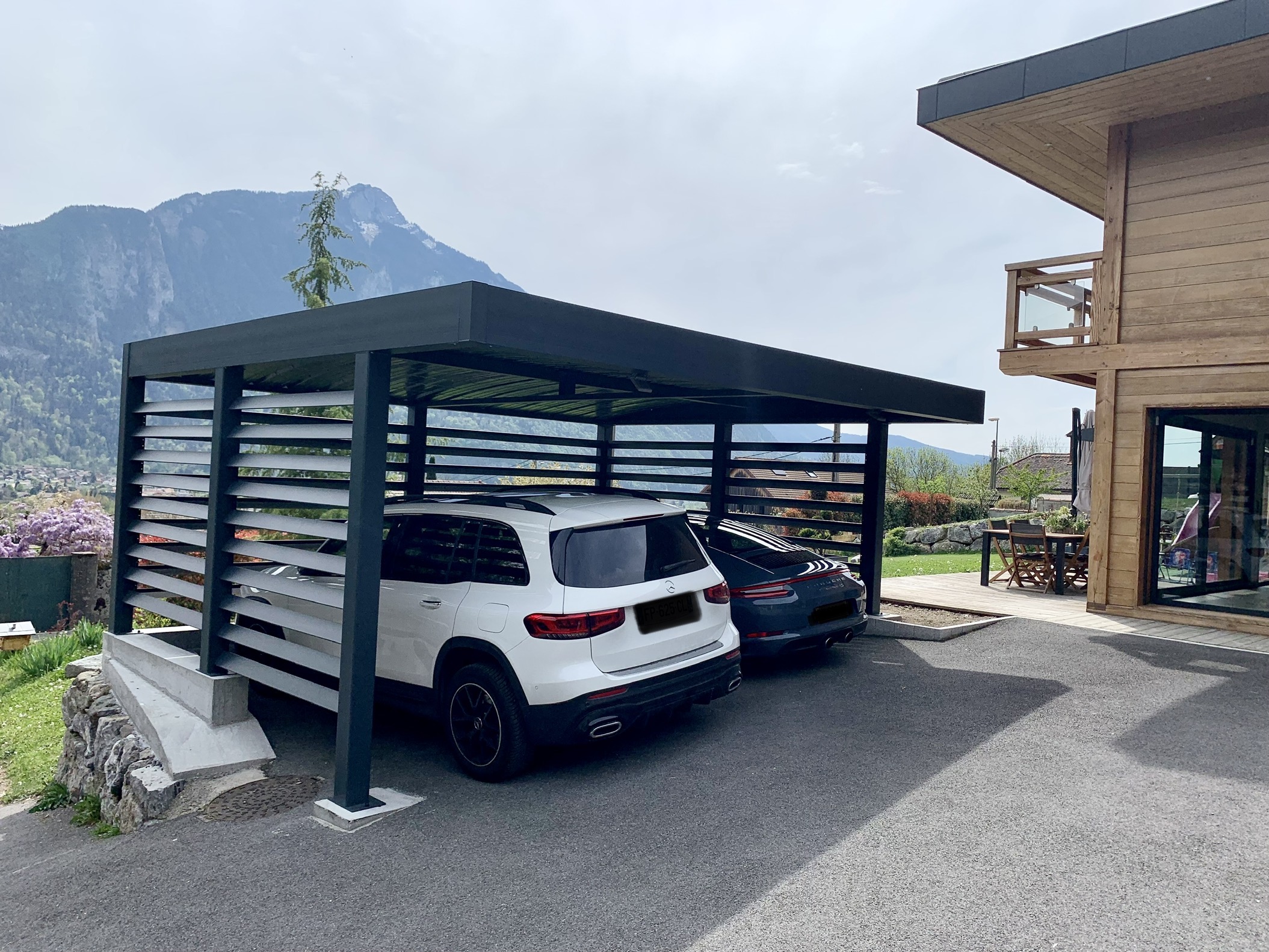 Carport double autoportant à Ayse, design et élégance - Anavi